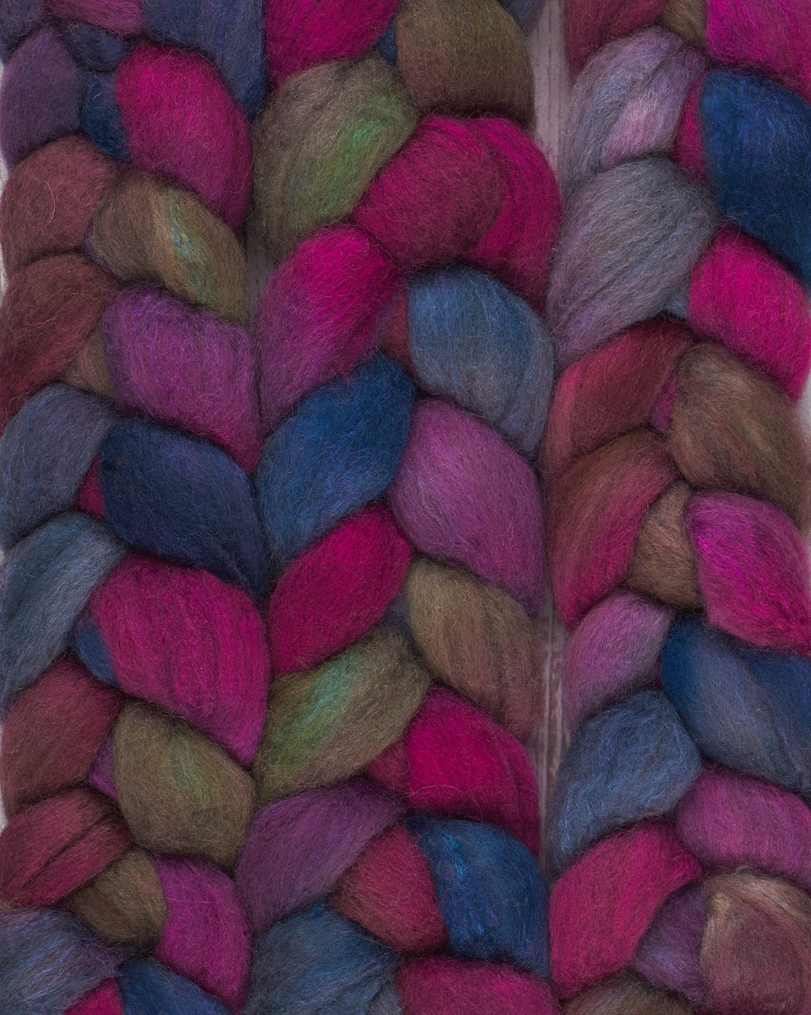 Corriedale Spinning Fiber – The Maid and Spindle Fiber Arts Co